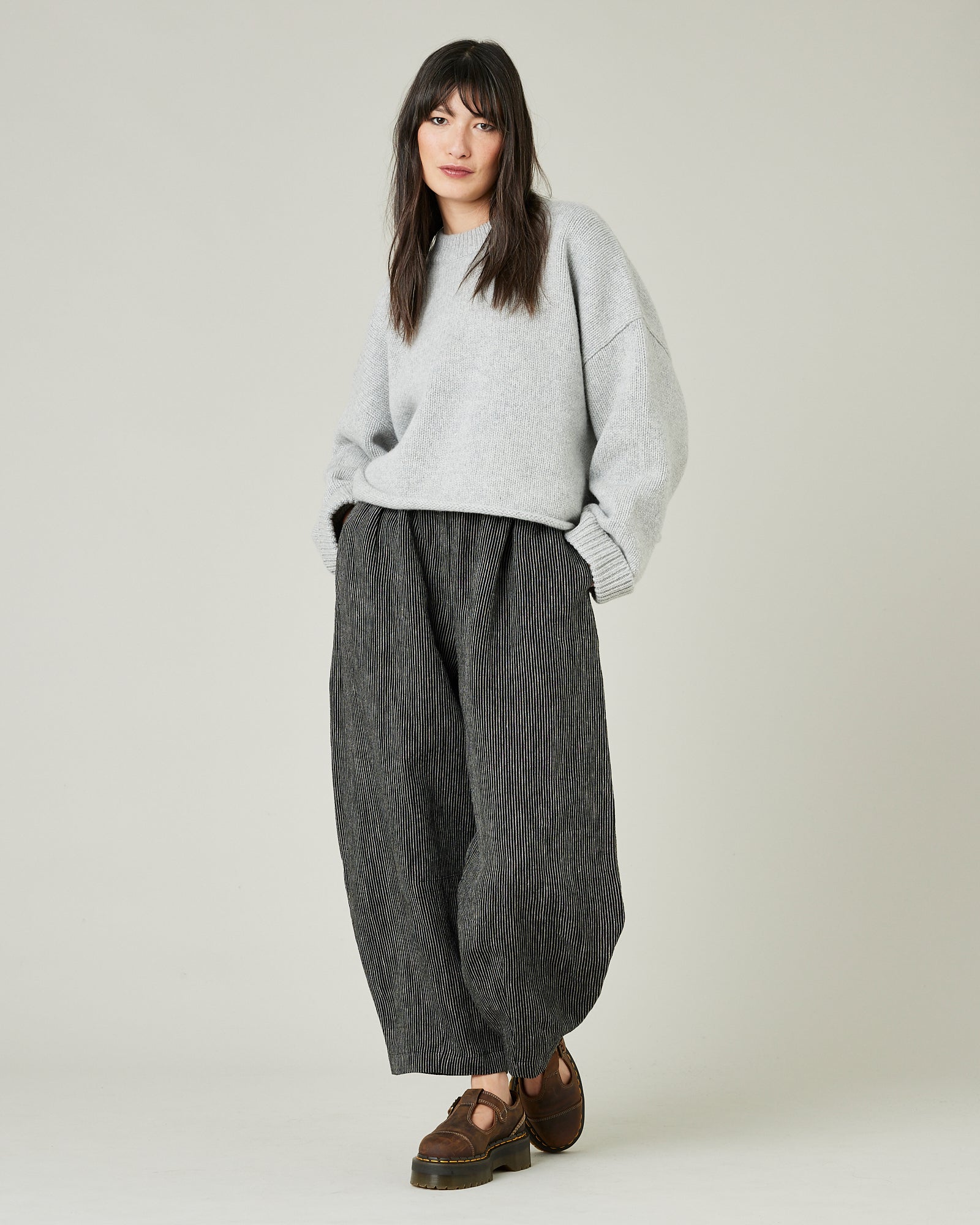 Daisy Black & Ecru Pencil Stripe Linen Trousers – Beyond Nine
