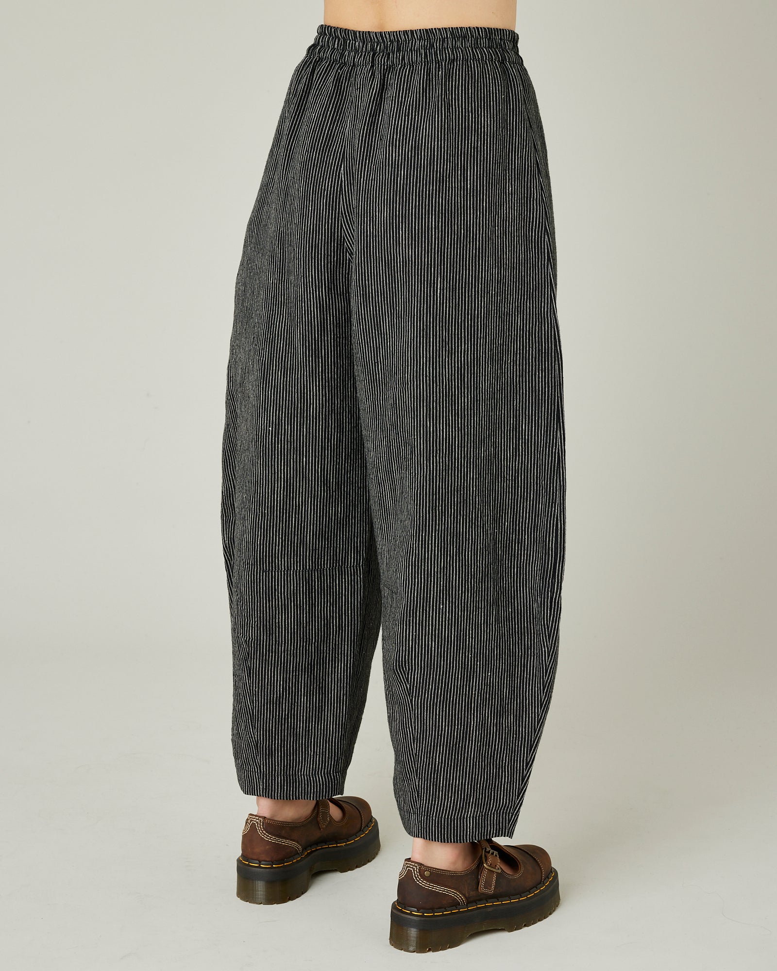 Daisy Black & Ecru Pencil Stripe Linen Trousers – Beyond Nine