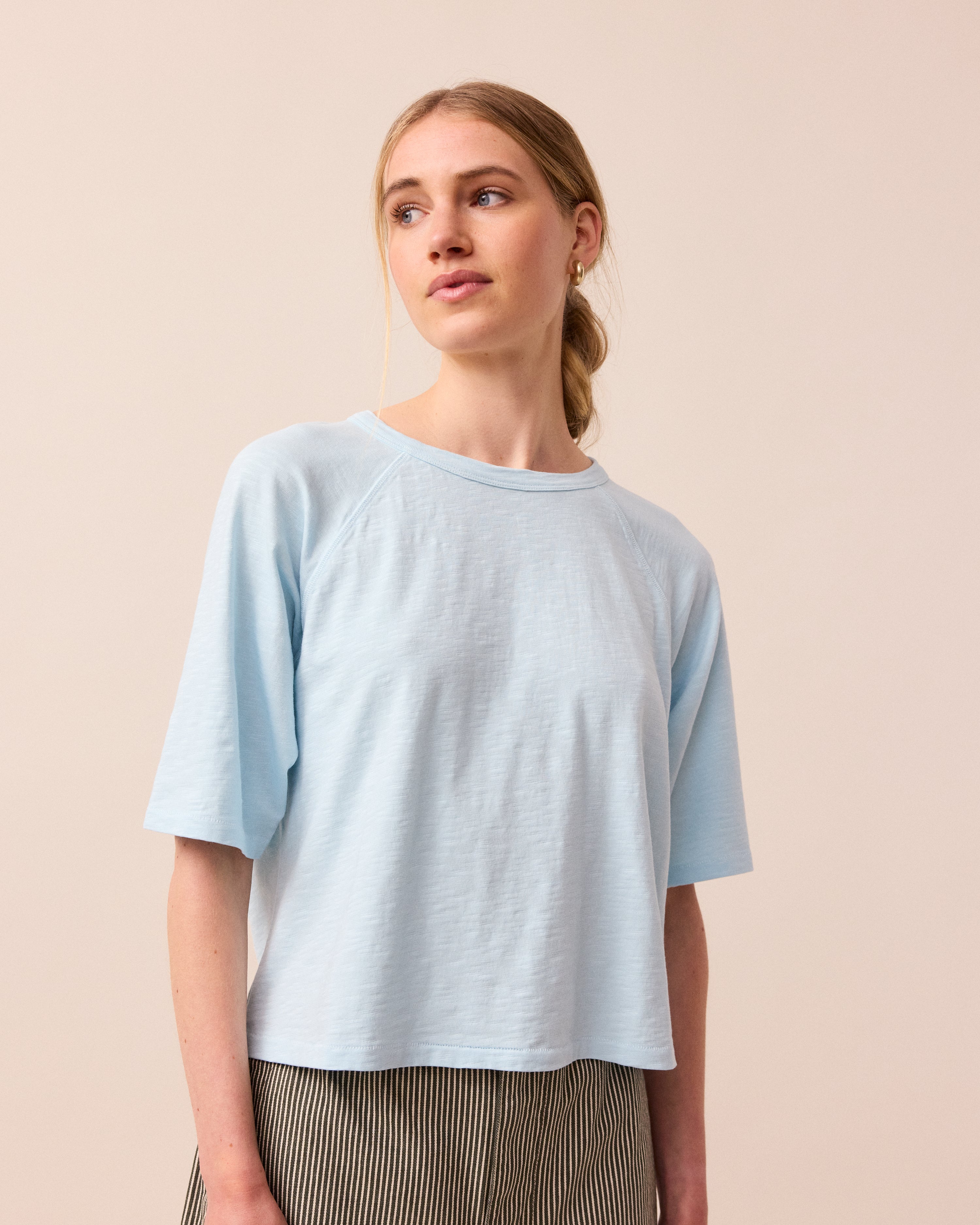 Raglan Top Sky Blue – Beyond Nine